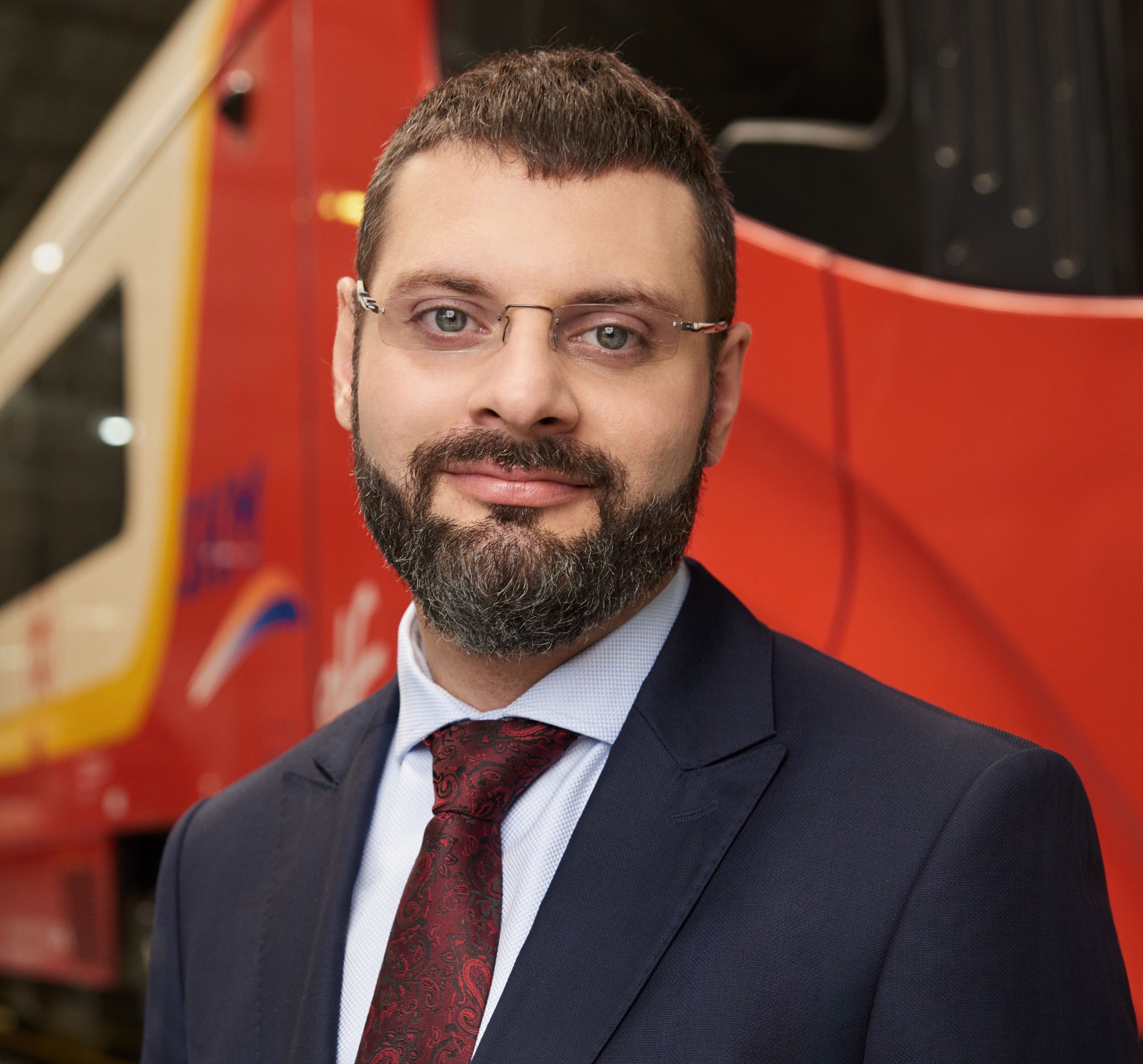 Alan Beroud: SKM zwiększa poziom komfortu podróży – Raport Kolejowy