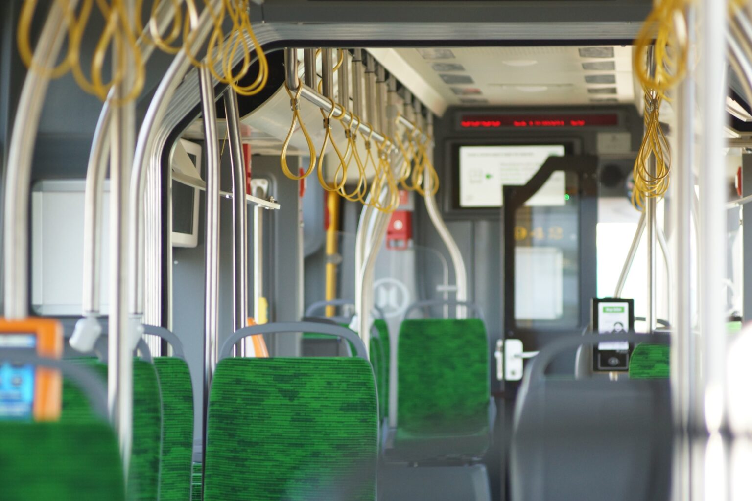 Moderus Gamma LF 04 debiutuje w Poznaniu [ZDJĘCIA] – Raport Kolejowy